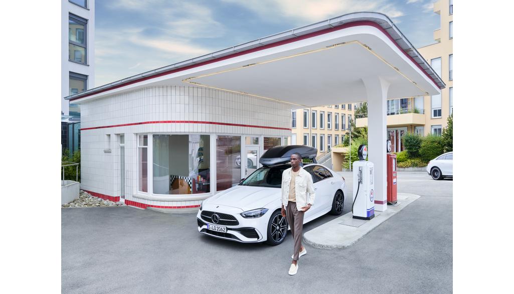 AMG roof box (black / comet grey magno) | Roof-mounted carriers ...