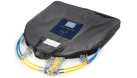 Snow chains | Safety | Mercedes-Benz Genuine Accessories