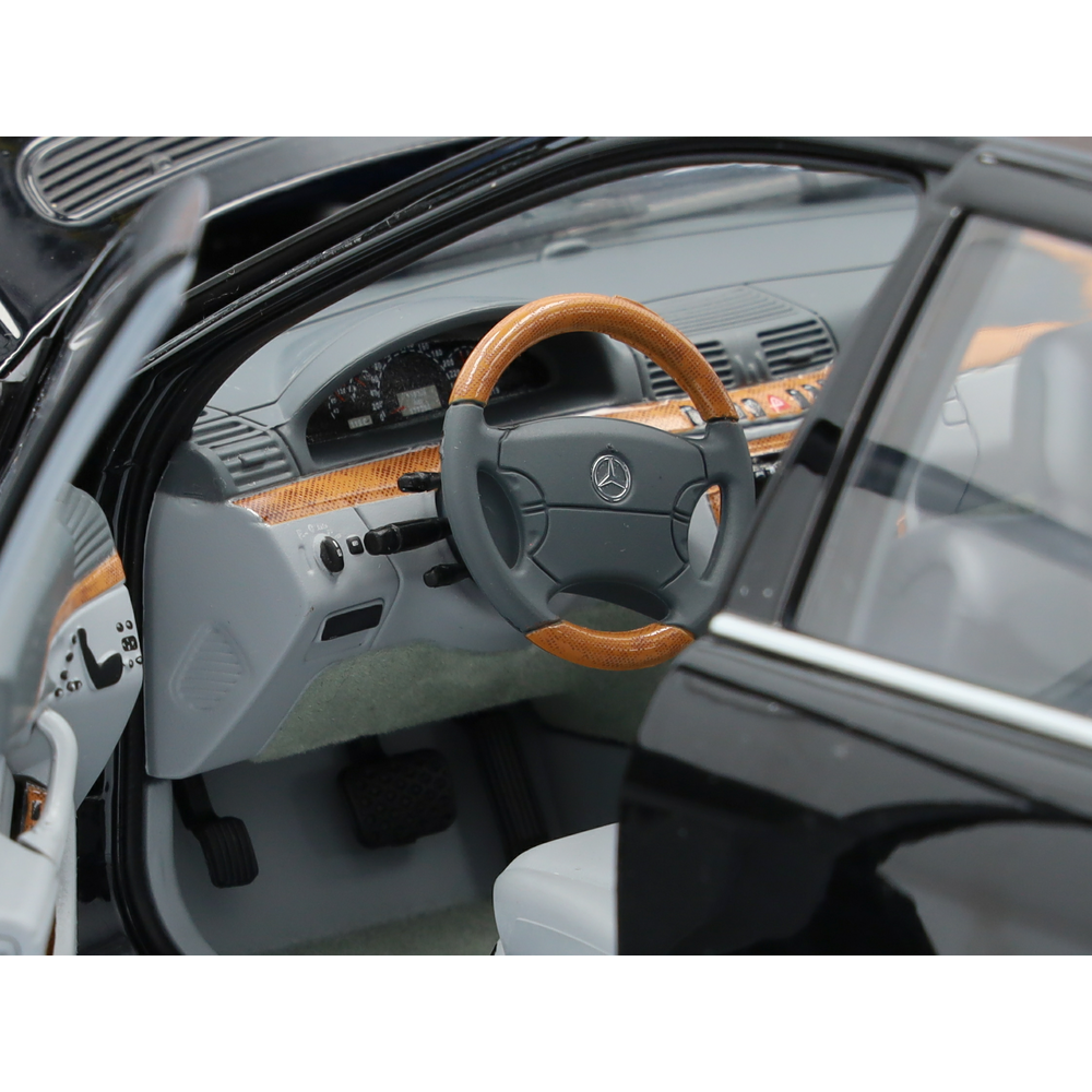 S 600 Saloon, long-wheelbase version, V220 (2000-2005) (obsidian black ...
