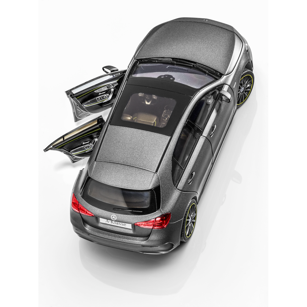 A-Klasse, Compacte limousine, AMG Line, W177 (designo mountaingrijs ...